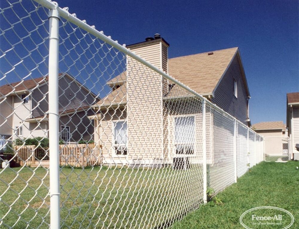 What is a floating deck? - Fence All