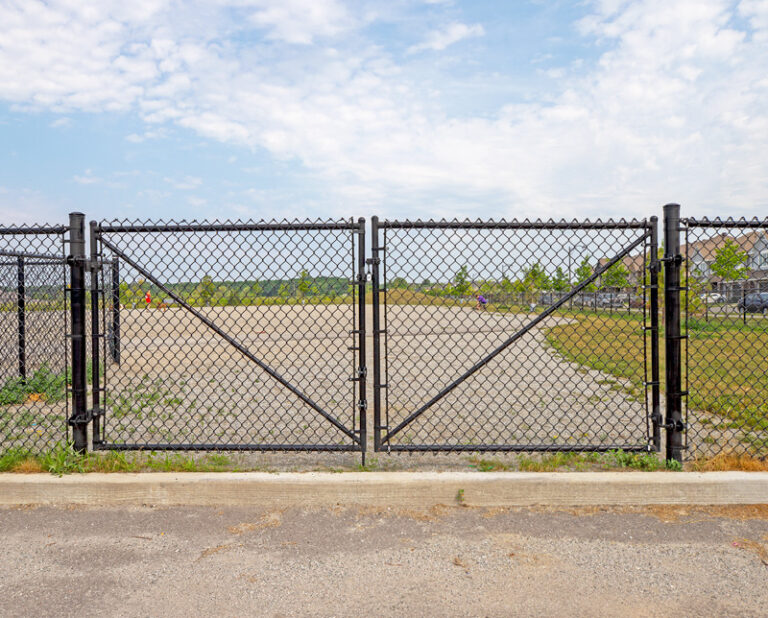 Commercial Swing Gate | Chain Link | Products | Fence All | Ottawa, ON